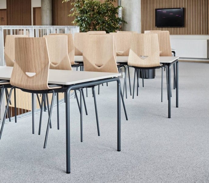 FourReal® 74 - Møbler til kontor